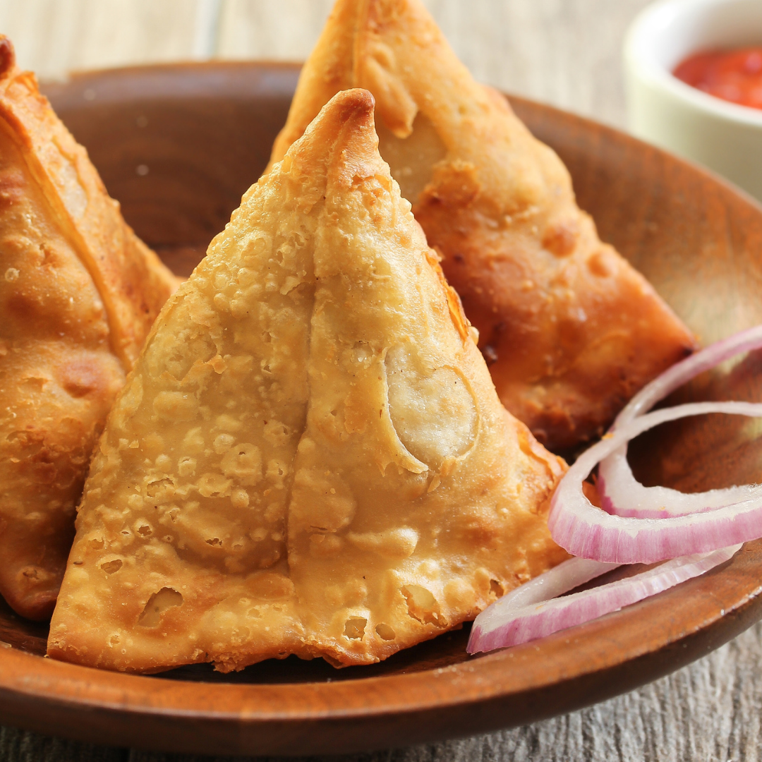 Vegetable Samosa (2 pcs) - Simply Delivery